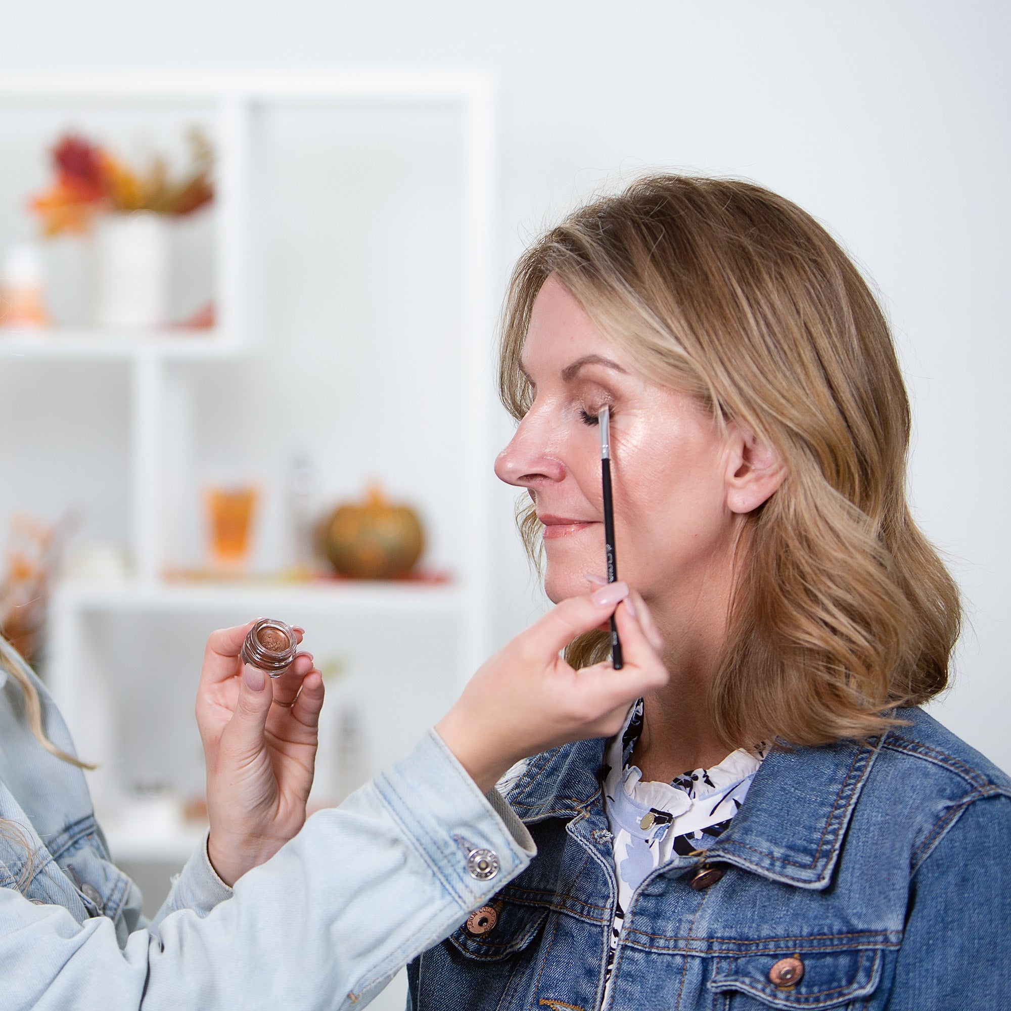Makeovers and Clean Beauty Makeup Consultations | HH Science